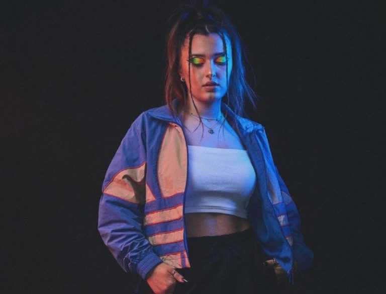 Rorro "está mal de la chola y por eso escribe canciones cortavenas"