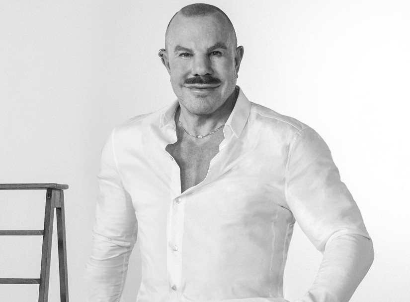 Muere el diseñador Thierry Mugler, decisivo para Bowie, Gaga...