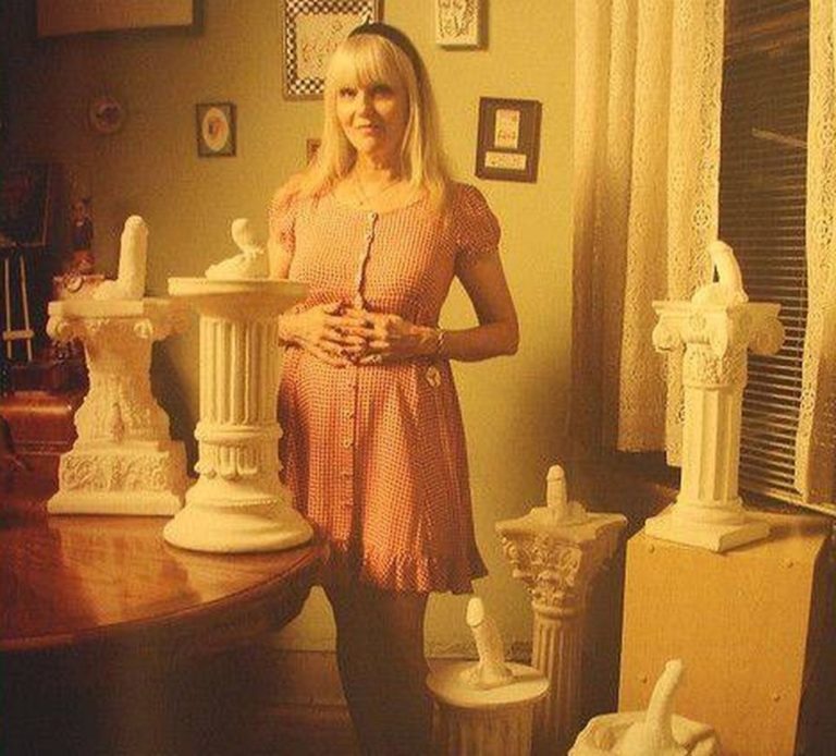 Cynthia Plaster Caster, la groupie que grabó en yeso el pene de Jimi ...
