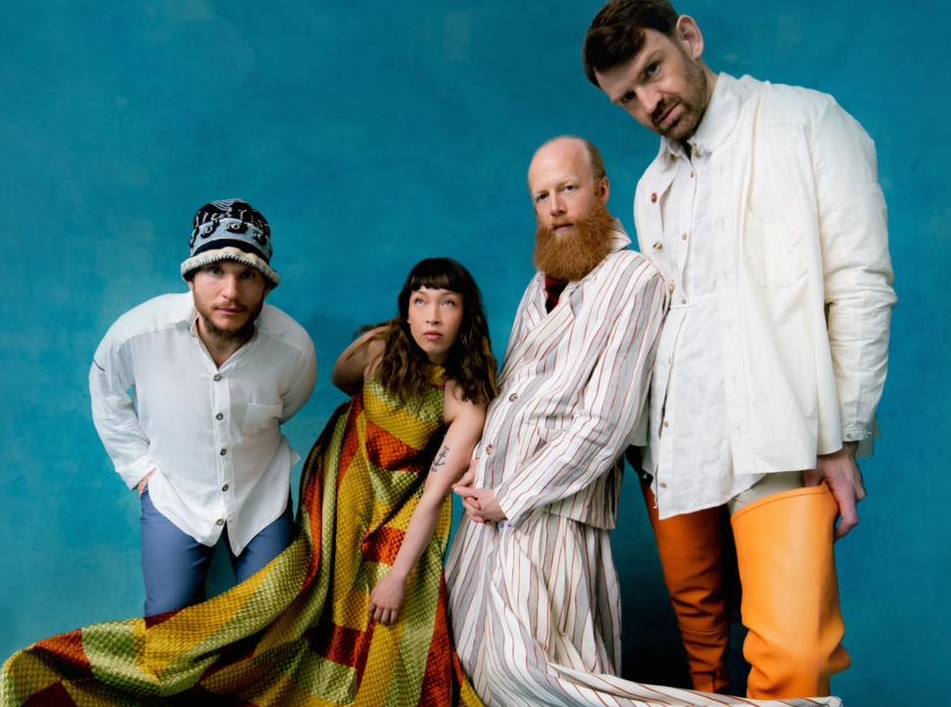 Las "babosas" de Little Dragon bailan new wave – jenesaispop.com