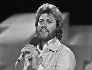 «Stayin’ Alive»: Barry Gibb (Bee Gees) desmiente su muerte tras un bulo ...